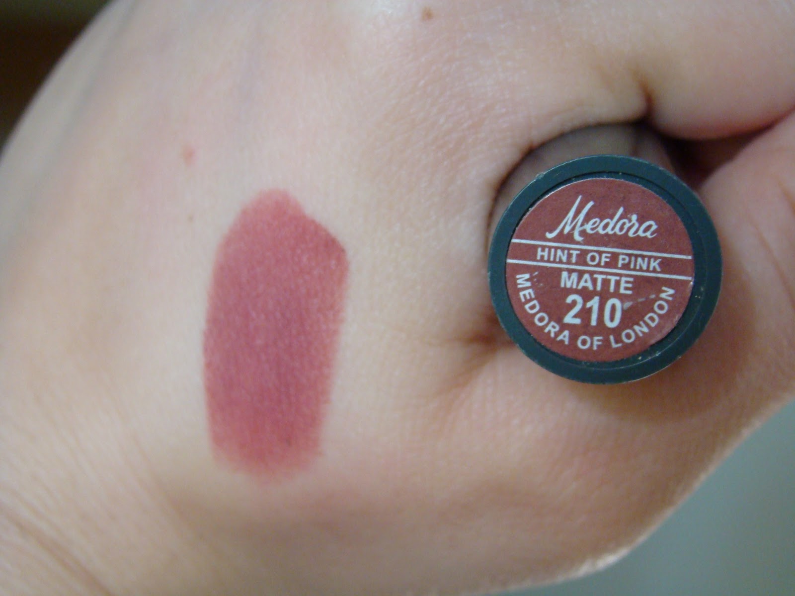 Medora Of London Lipsticks Collection and Reviews