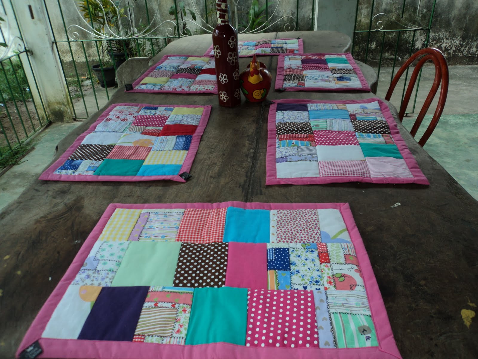 Coisas do Reino: JOGO AMERICANO EM PATCHWORK