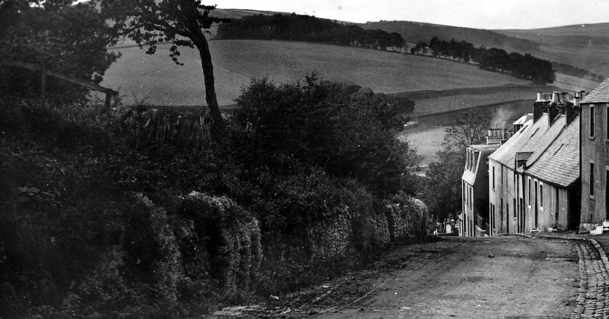 Tour Scotland: Old Photograph Brae Street Stow Scotland