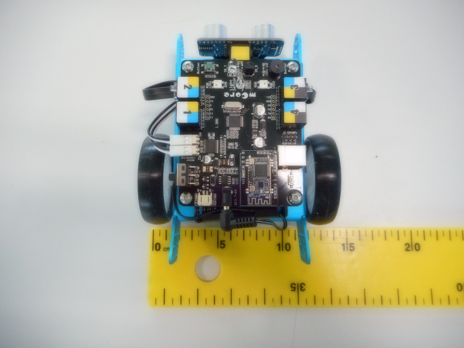 RoboTEC 3: m-Bot, le robot : Présentation