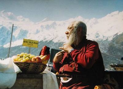 Ricardo - Budista Tibetano I བཀྲ་ ཤིས་ བདེ་ ལེགས ΙΩΑ, نقشبندی : Mestre ...