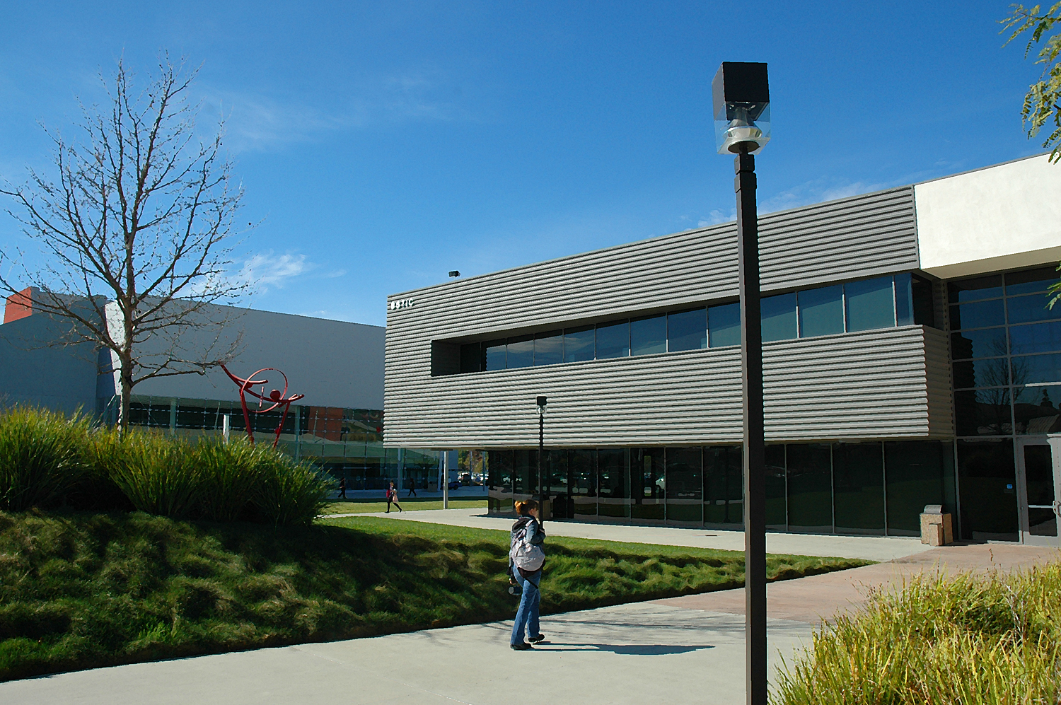 DISSENT the BLOG: IVC's new "Student Success Center"; CAFÉ (Library ...