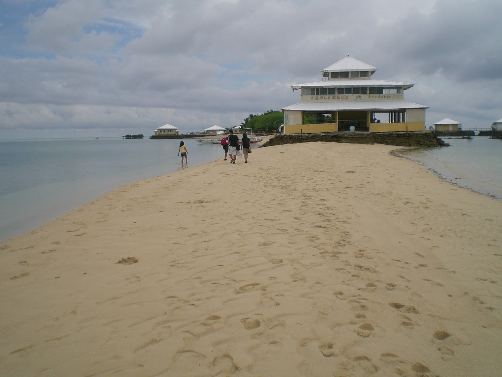 This is Lovelee: DAY 1-Jomabo Island..that li'l piece of paradise (The ...