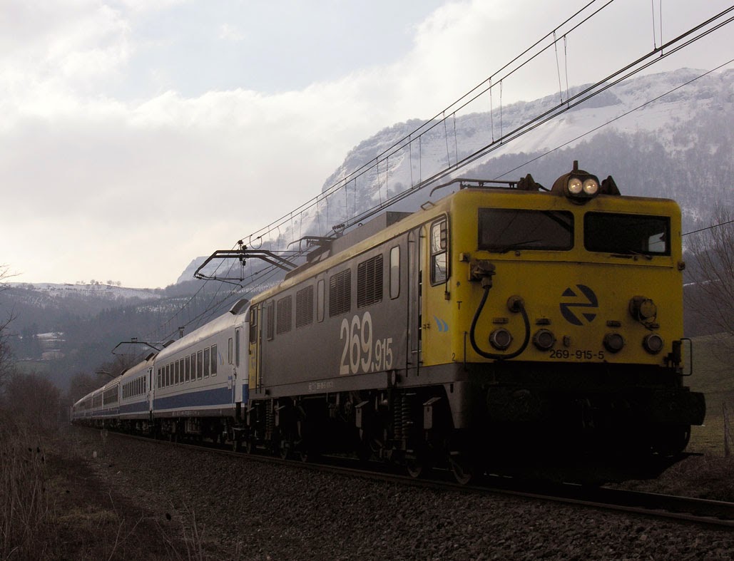 La cochera de Renfe: 269