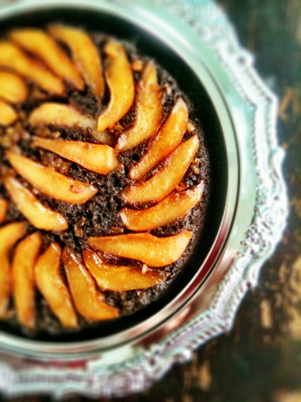 sweetsugarbean: Perfect: Upside-Down Pear Gingerbread Cake
