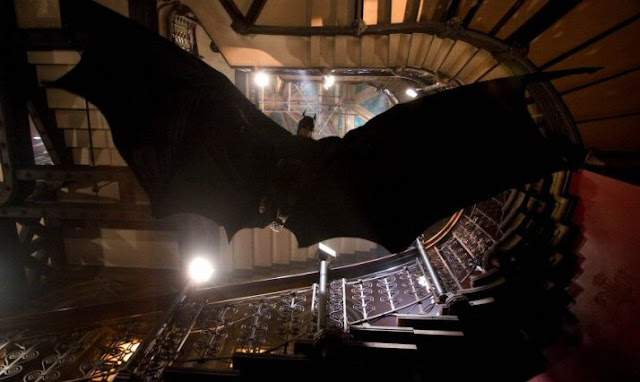 Christopher Nolan's Batman Begins "Backup" Arkham Asylum Stairwell Film ...