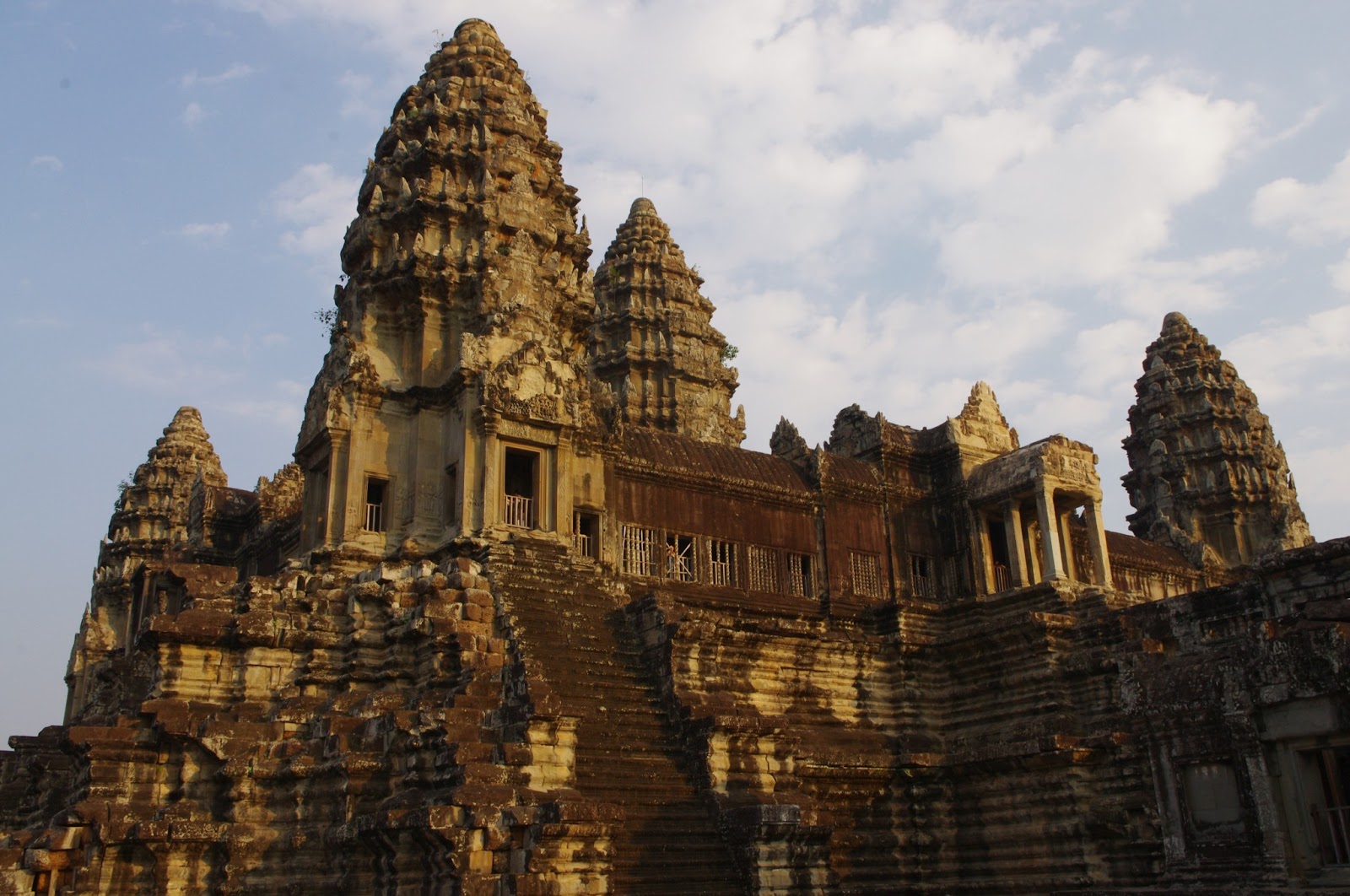 Uncharted Ruins: Angkor, The city of the Celestial Dragon (Part II)