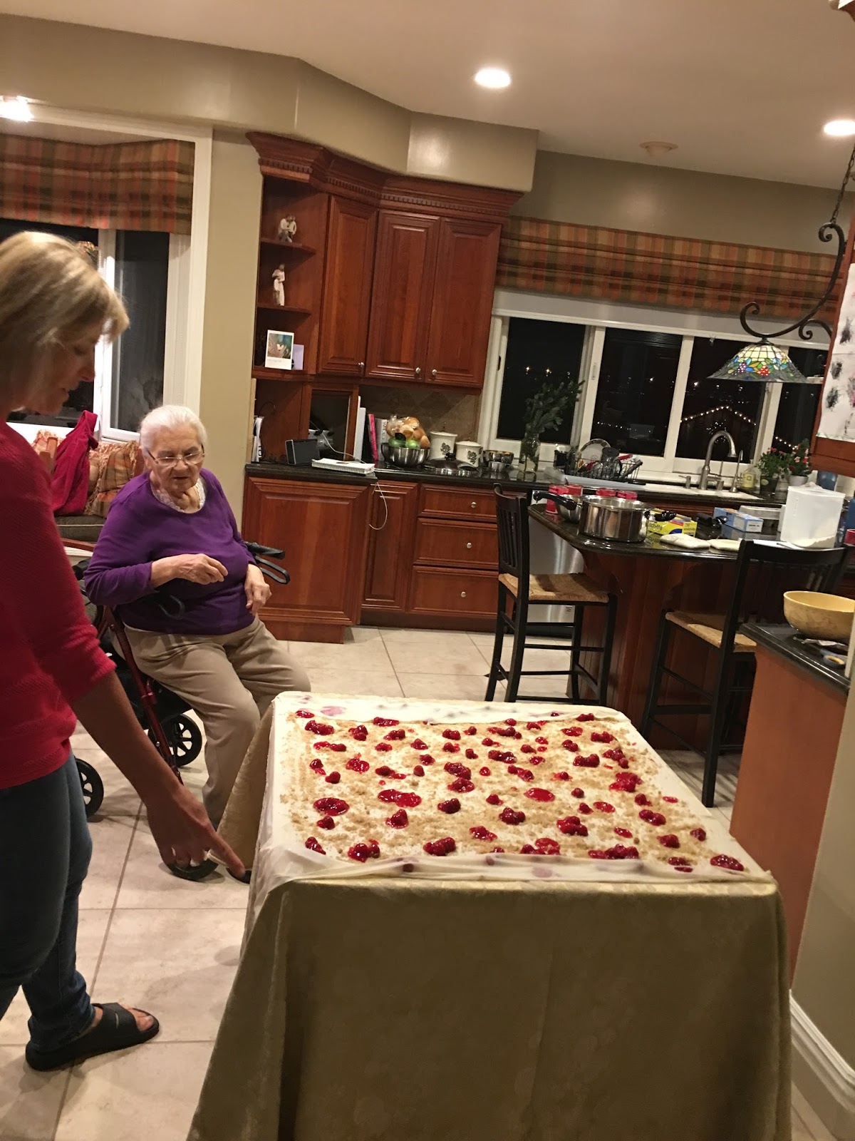 For the Love of Family and Friends: STRUDEL STRUDEL STRUDEL!!