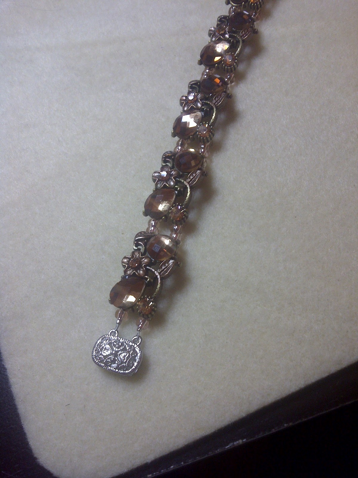 Emerald Hills: Tutorials on 'Bracket' Bracelets