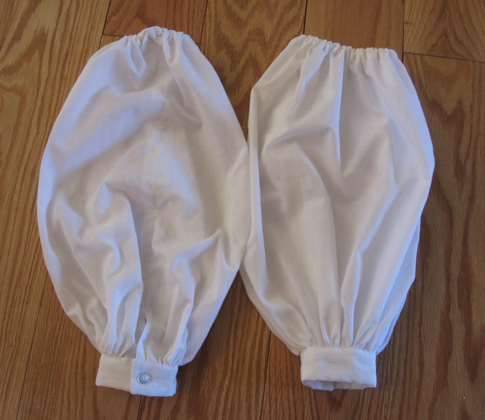 Retro Sewing Romance Writer: Simplicity 1818--Done!