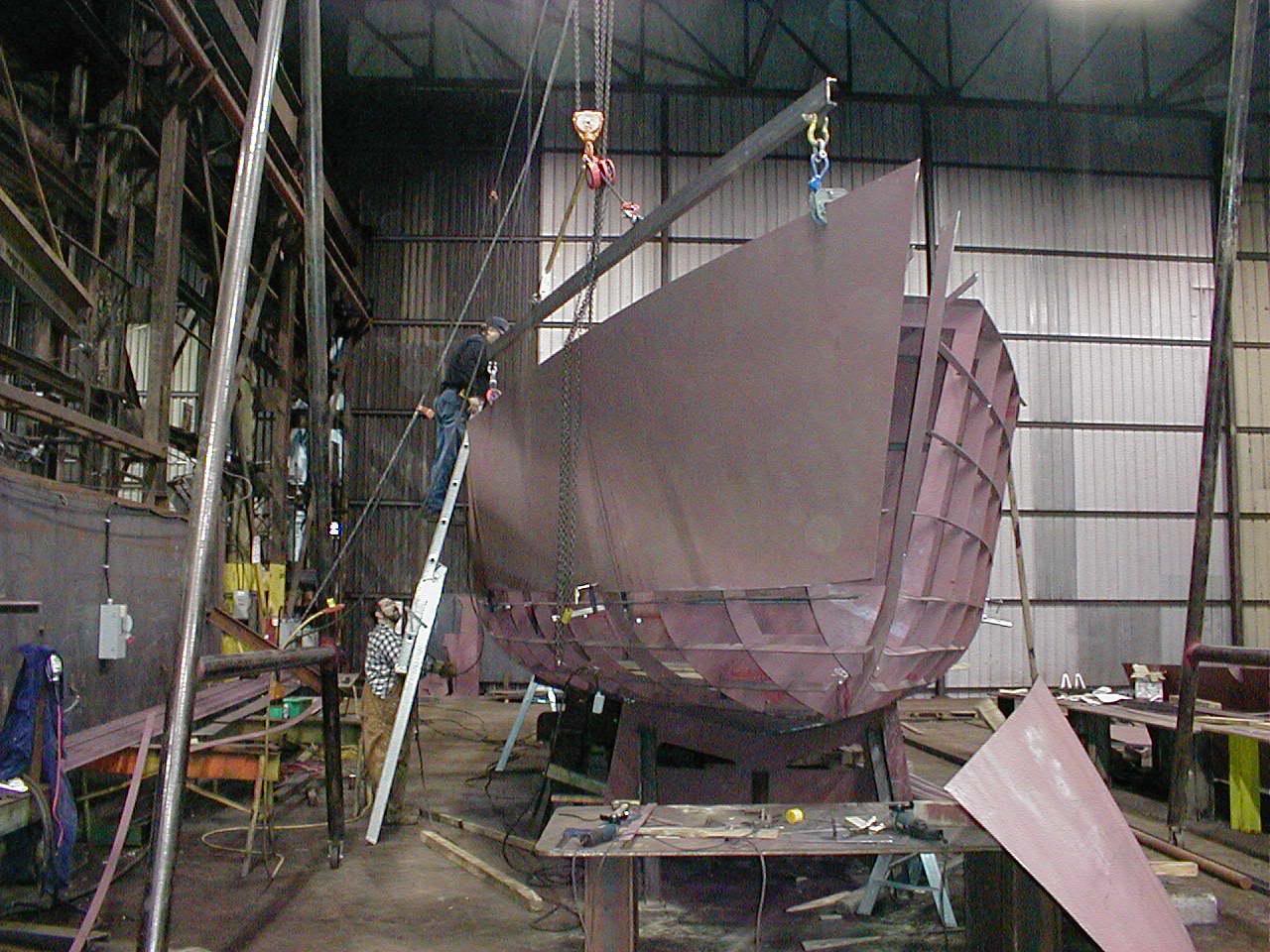 Dreamcatcher Marine V495: Plating the hull