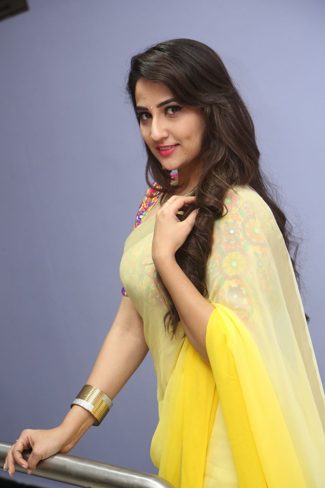 Anchor Manjusha latest dazzling photos gallery