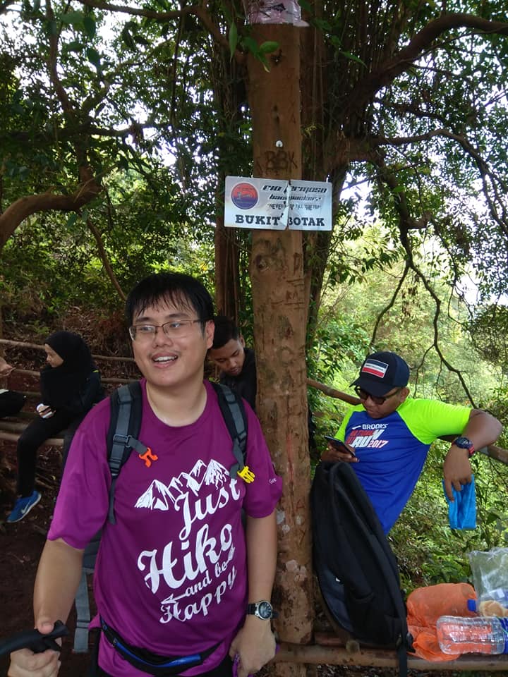 Aloha 的日记薄: Hiking at Parit Sulong: Bukit Botak > Bukit Berdiri > Bukit ...