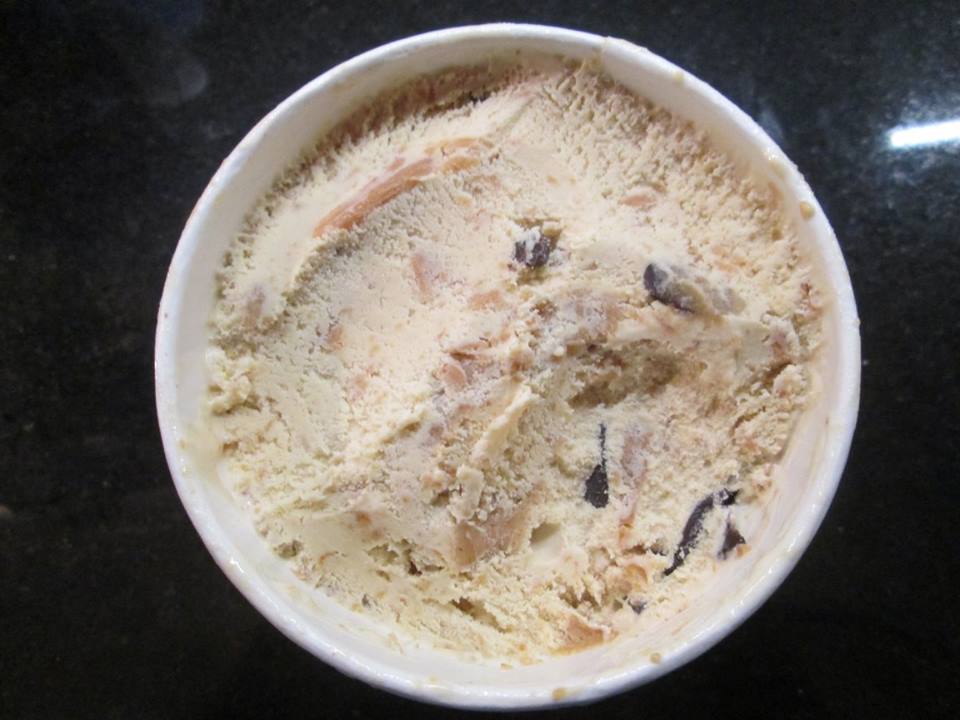 David's Ice Cream Reviews: Izzy's - Midnight Snack