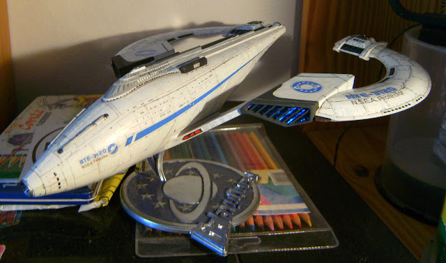 Happyscale-Modellbau: N.S.E.A. Protector (Galaxy Quest) - Pegasus Model ...