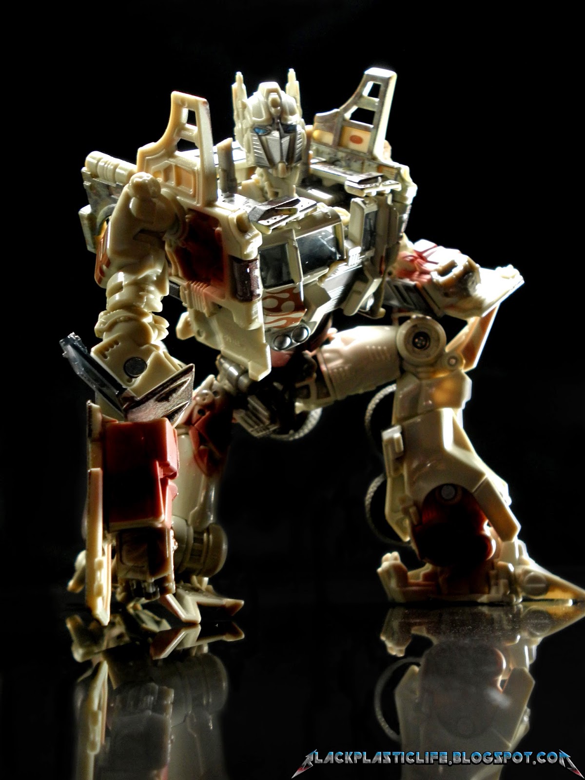 Black - Plastic - Life: Transformers Lost Age TRU Japan Exclusive Rusty ...