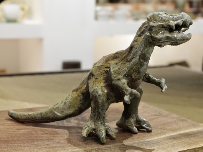 Sara Japanese Pottery: Dinosaurs, Cups and Bowls by Shumpei Yamaki