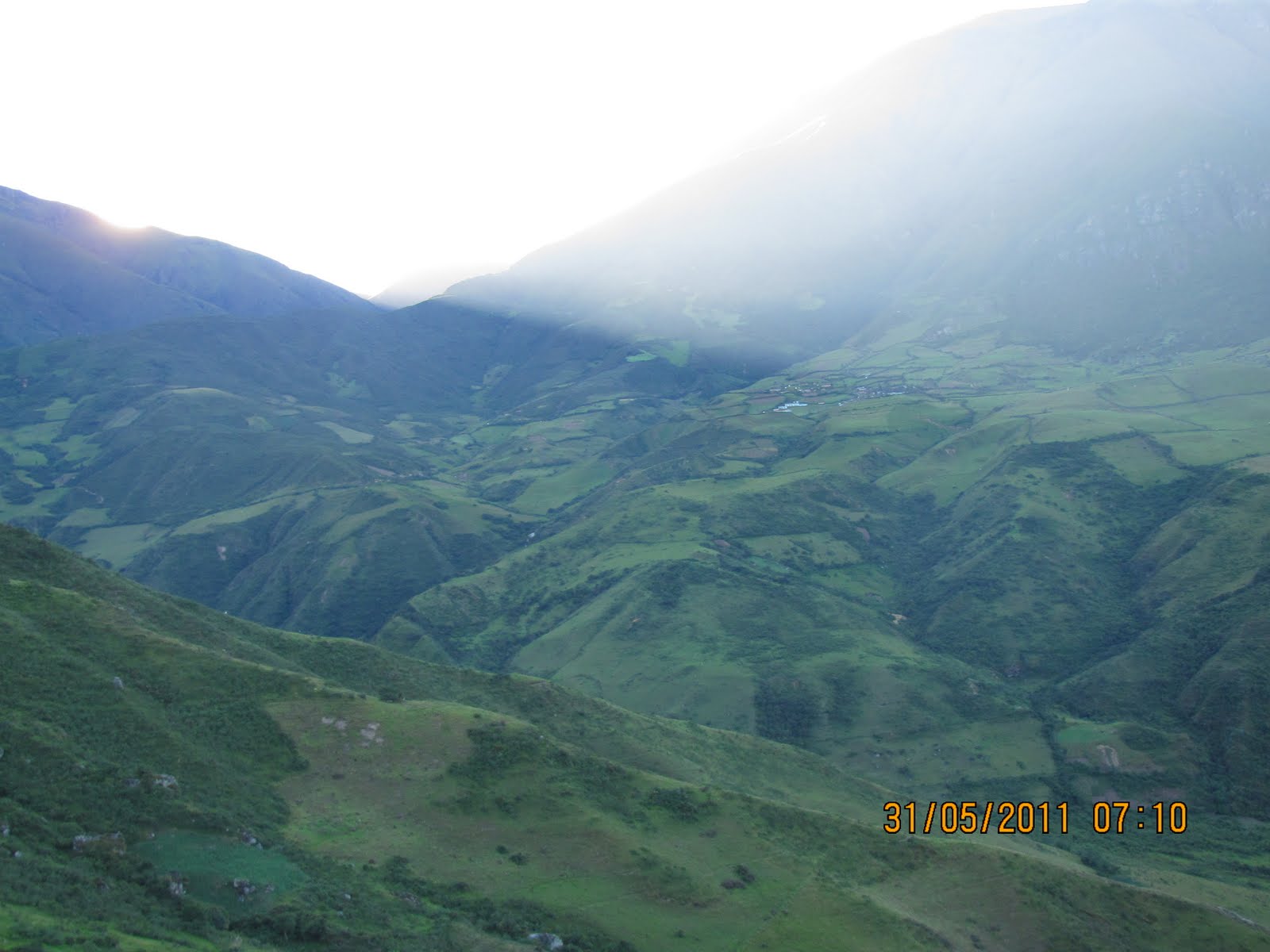 Valle Río Sangana FOTOS: Valle río Sangana