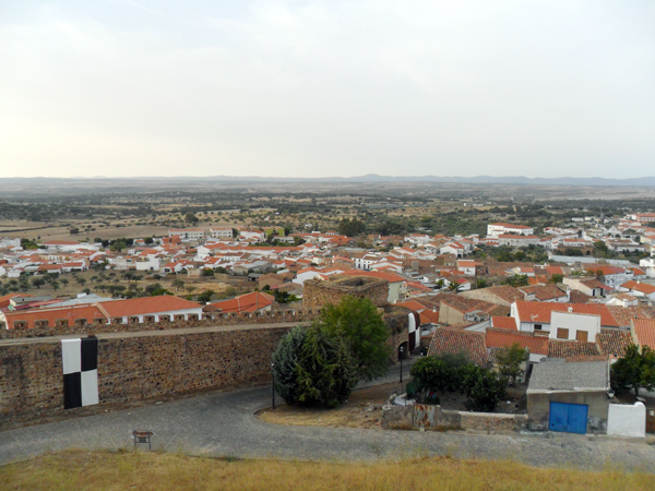 El país que nunca se acaba: La geoestrategia medieval de Alburquerque y ...