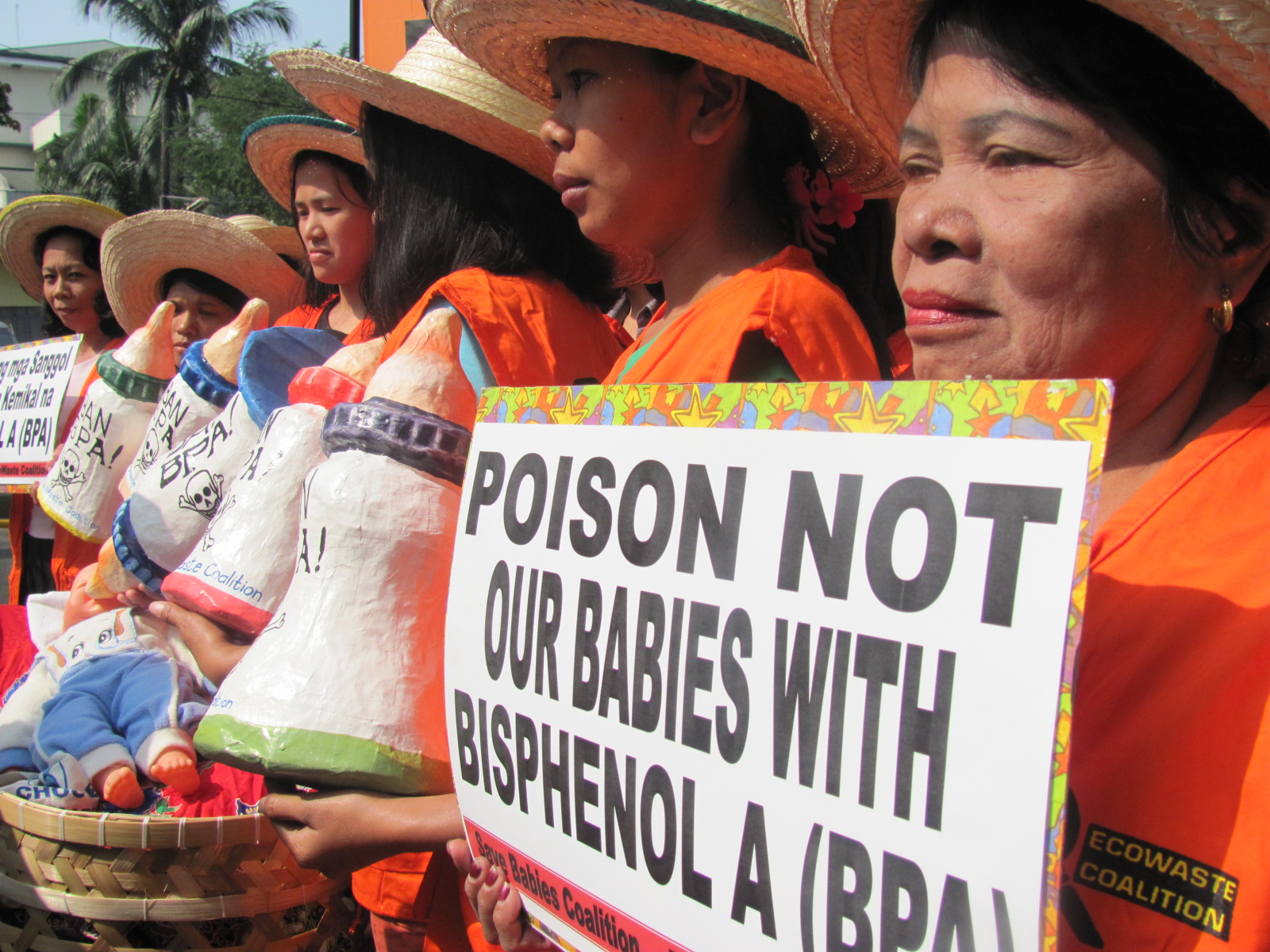 Health Groups Urge Government Crackdown on Toxic Baby Bottles ...