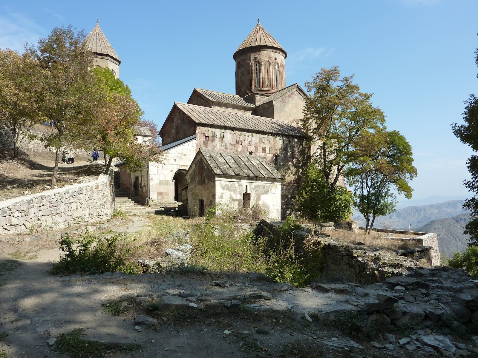 Heinblog: Sapara Monastery