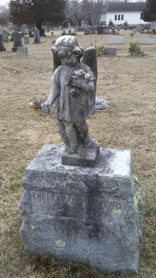 Cranberry County Magazine: Vampire Panic In New England