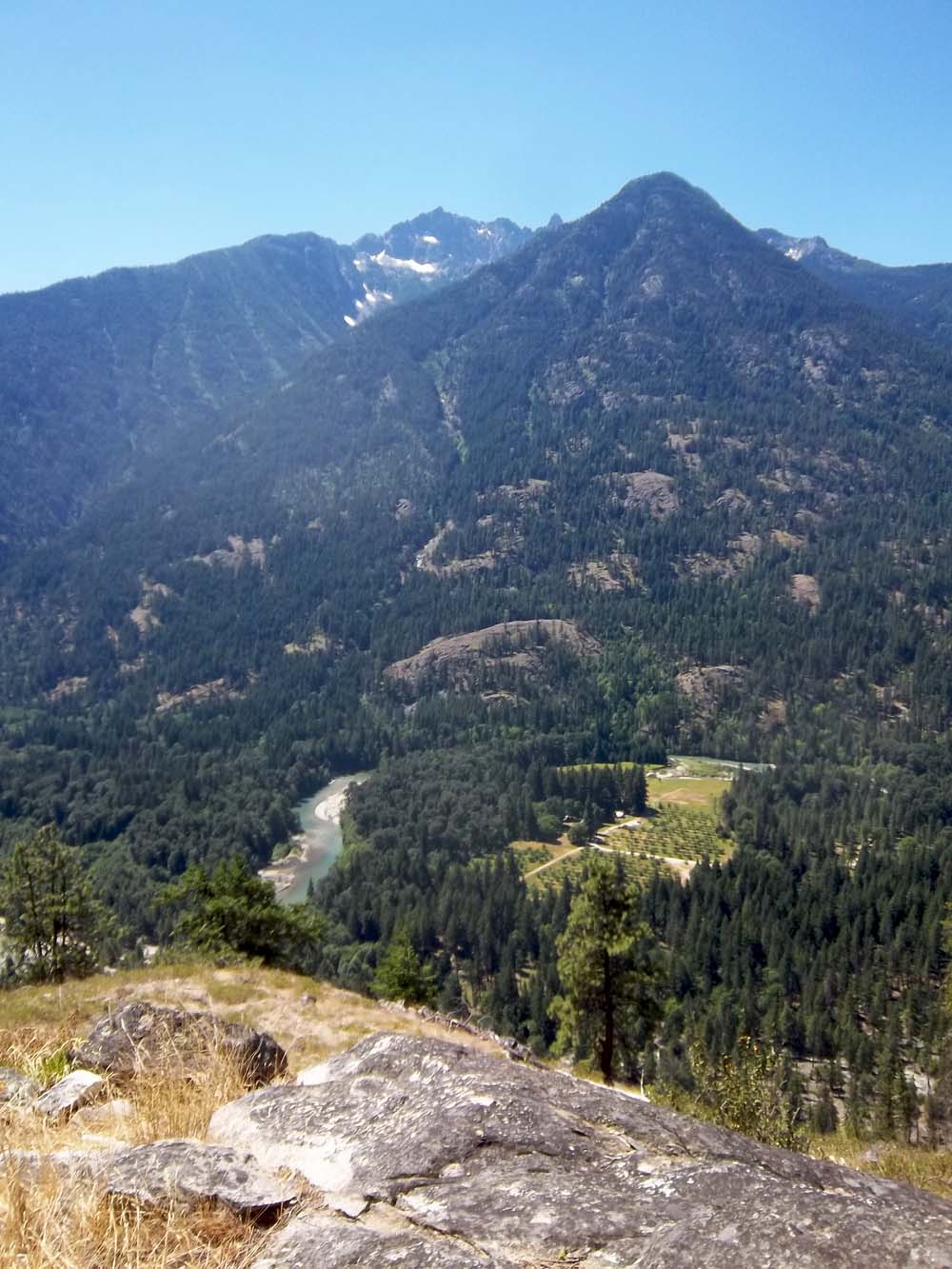 Stehekin Heritage: Take a Stroll on the Rainbow Loop Trail