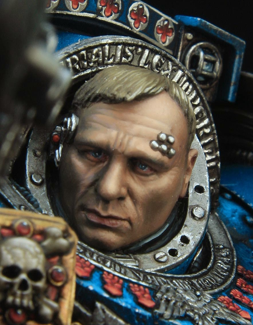 Serpentarium: Captain of the 1st company Crimson fists chapter.