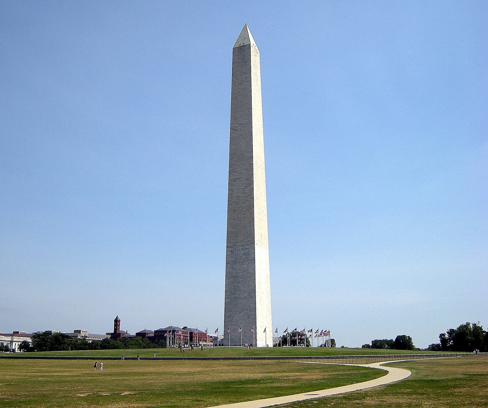 The Mathematical Tourist: DC Math Trek