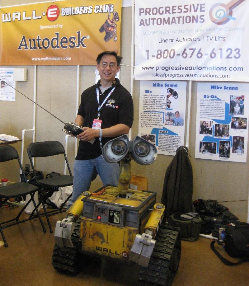 Roboticist builds fully functional life-size Wall-E! [video]