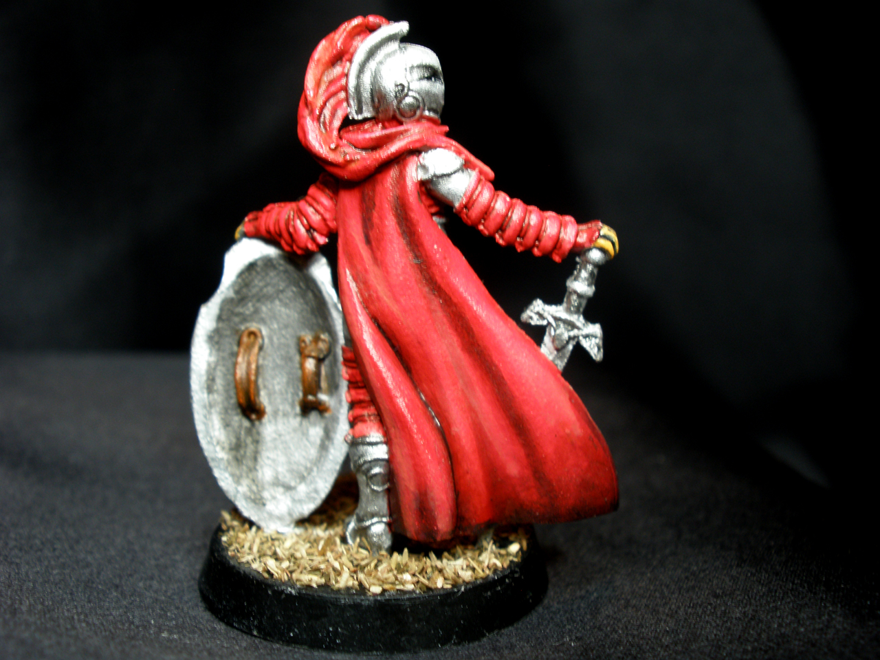 Miniatures - Μινιατουρες: Gray Maiden Female Paladin - Ιερή Πολεμήστρια