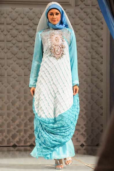 20 Foto Desain Baju Pesta Muslim Glamour Terpopuler - Kumpulan Model ...