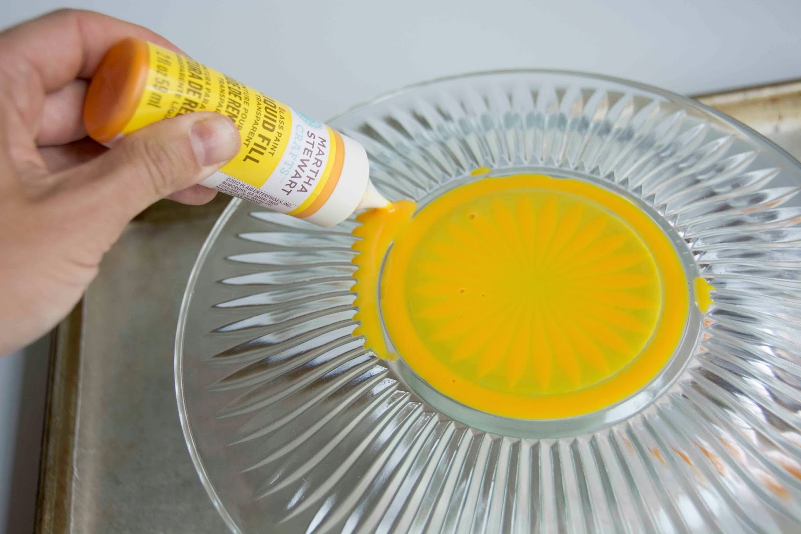 Aesthetic Nest: Craft: Colored Glass Cake Stand (Tutorial)