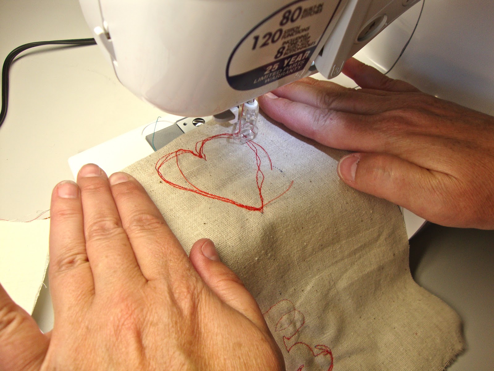 Beehive Art Salon: Free Motion Stitching