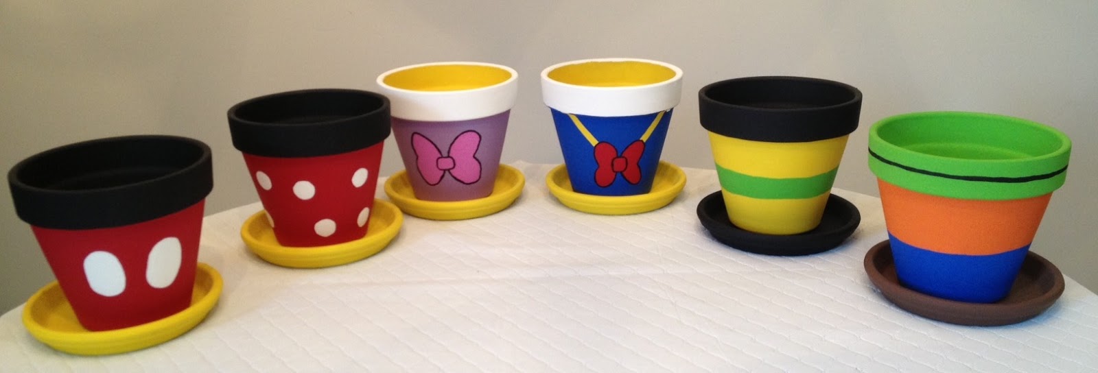 Magically Melissa: Painted Flowerpots
