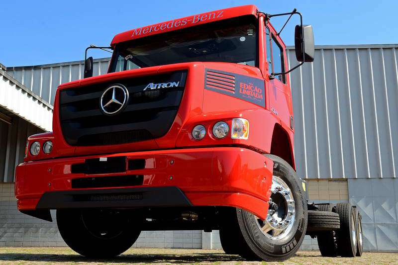 DIECIOCHO RUEDAS: MERCEDES BENZ ATRON ARGENTINO… EL ÚLTIMO DE UNA ...