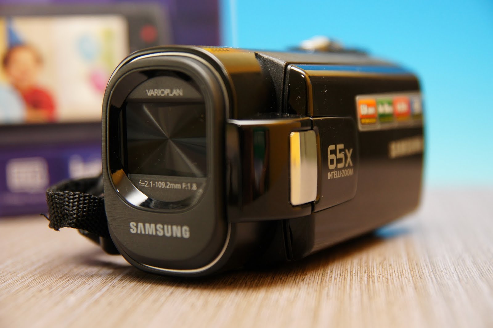 Jajemi Foto Station: SAMSUNG - SMX-F400