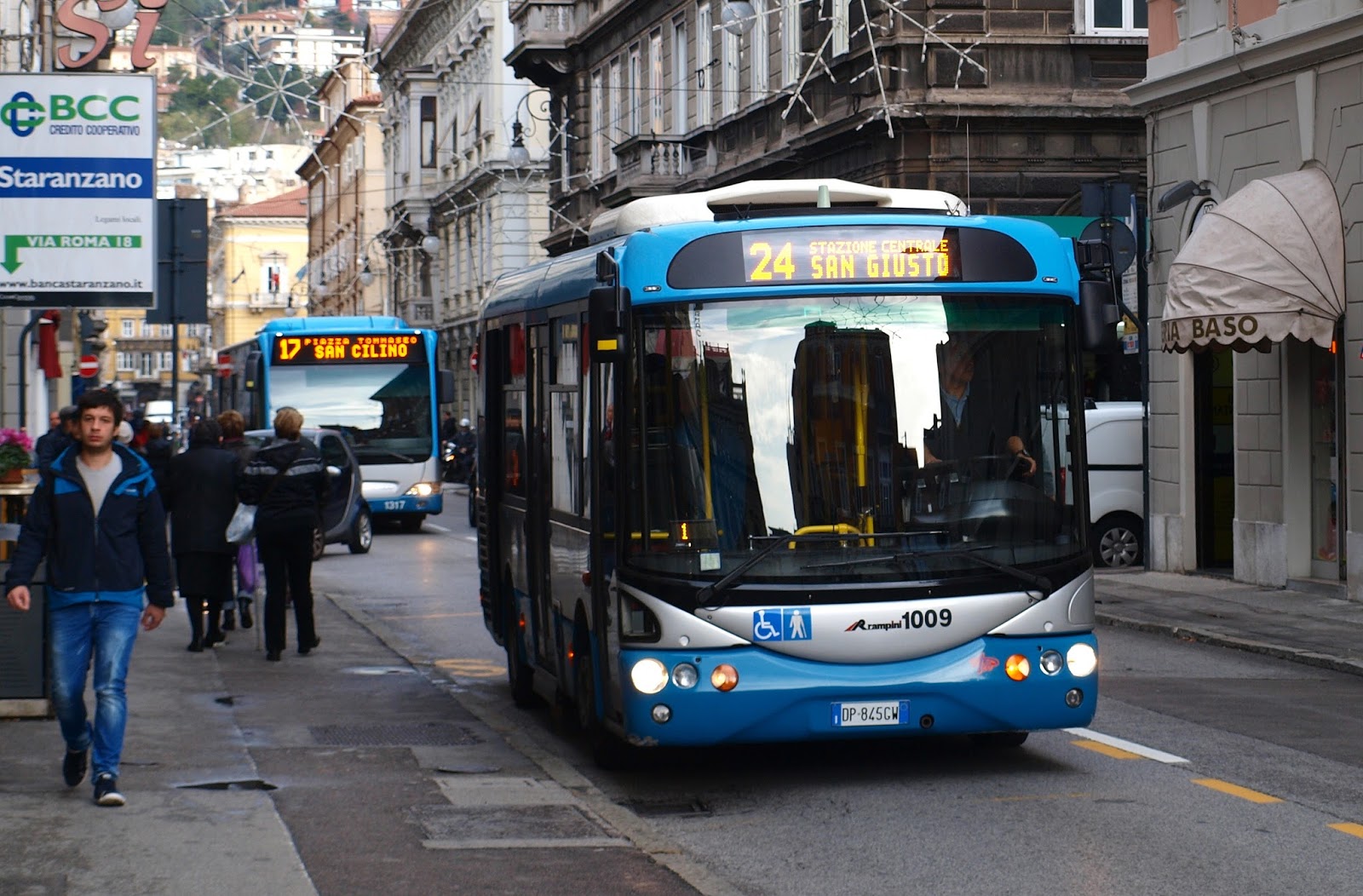 The traveler's drawer: TRIESTE TRASPORTI. Buses in Trieste (2012)