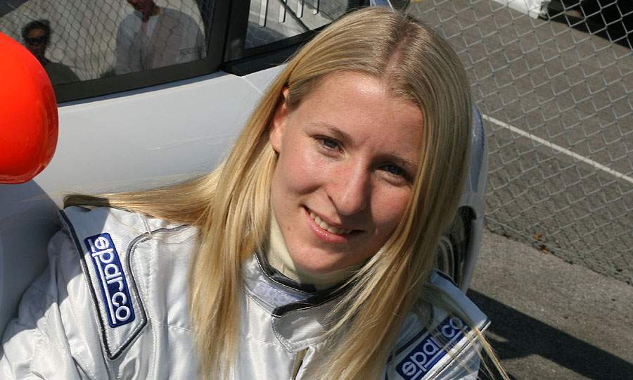 Racing Pistons: Pippa Mann joins Conquest Racing for 2011 Indy 500