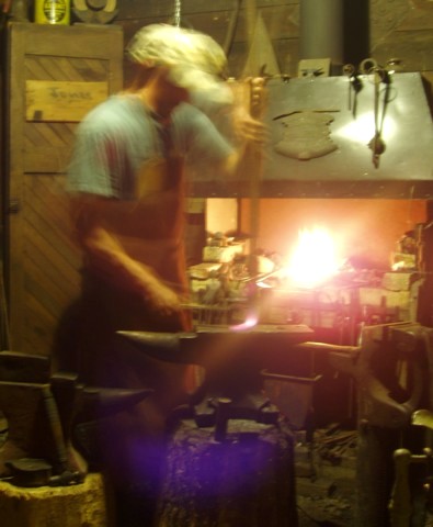 Blooming Rose Musings: Please Meet Metal Sculptor Dick Lanne