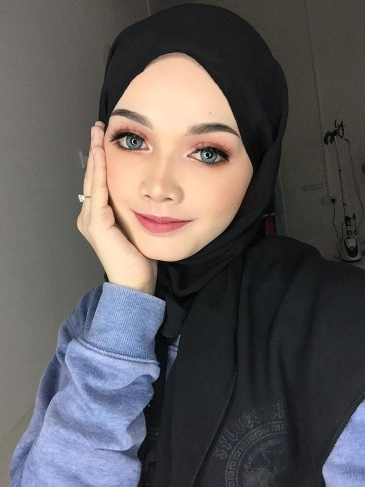 Hanis Nabilah Mustafa Bakri - Blogger, Model, Founder & Pelakon 'Papa ...