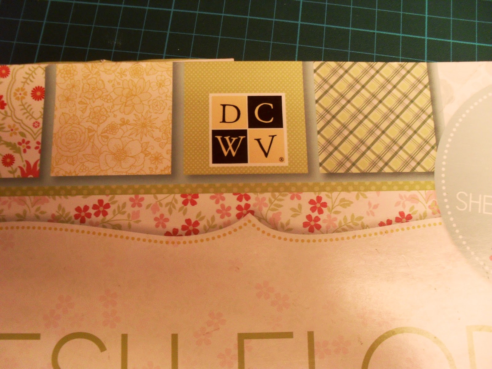 Crea scrapea y disfruta: Mi material de scrap.