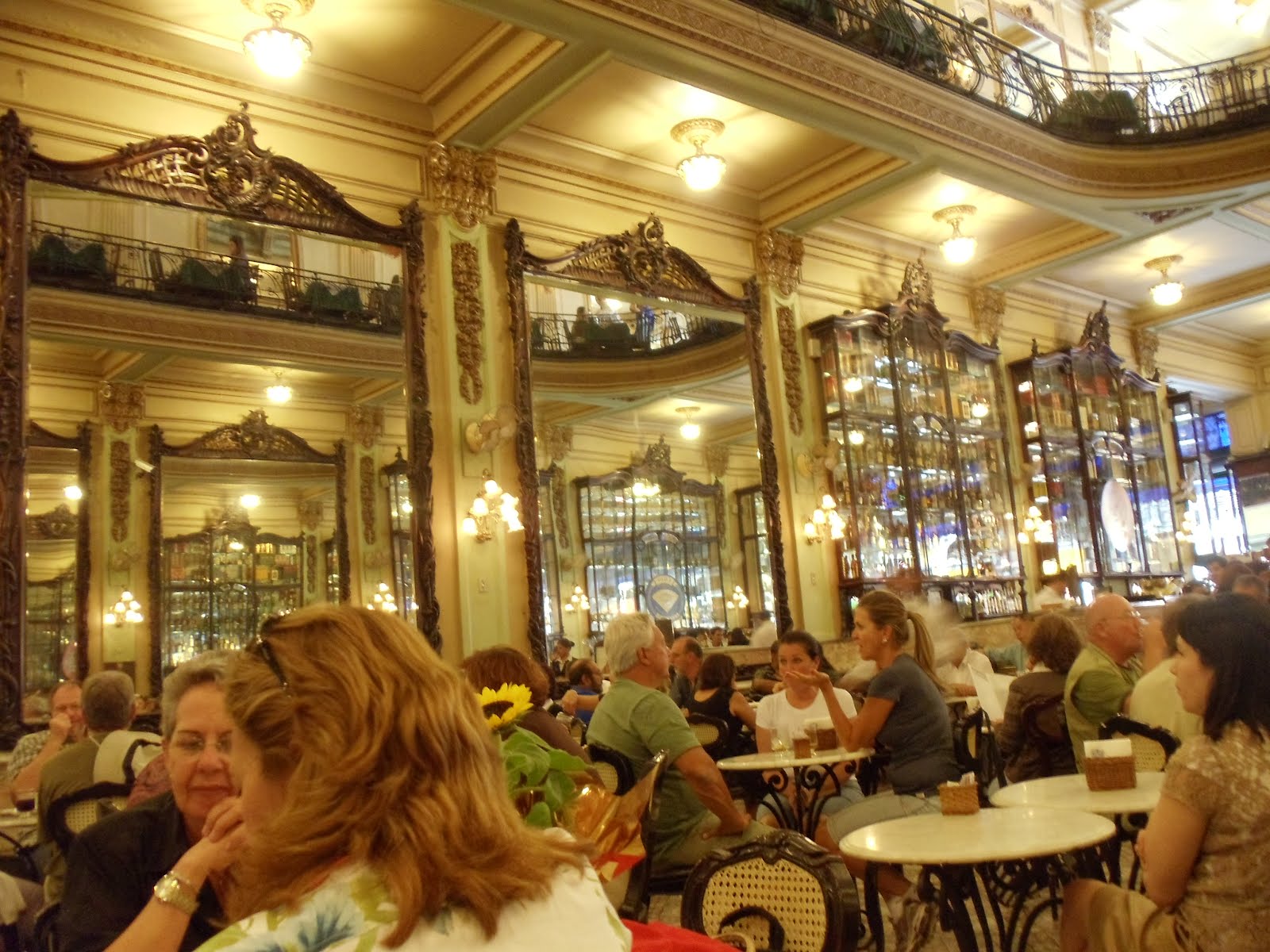 Dica de Capital Cultural: Para Comer e Se Deliciar - Confeitaria Colombo