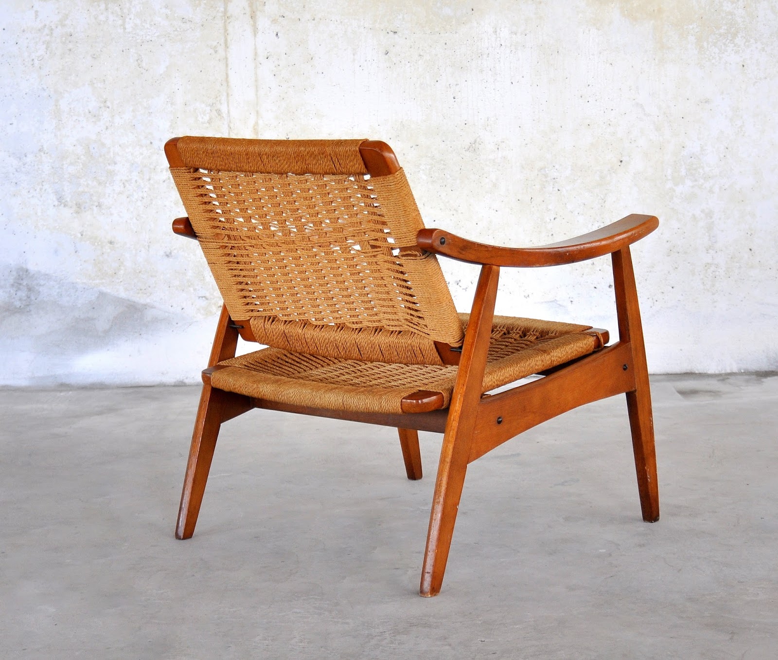 SELECT MODERN: Hans Wegner Style Rope Lounge Chair