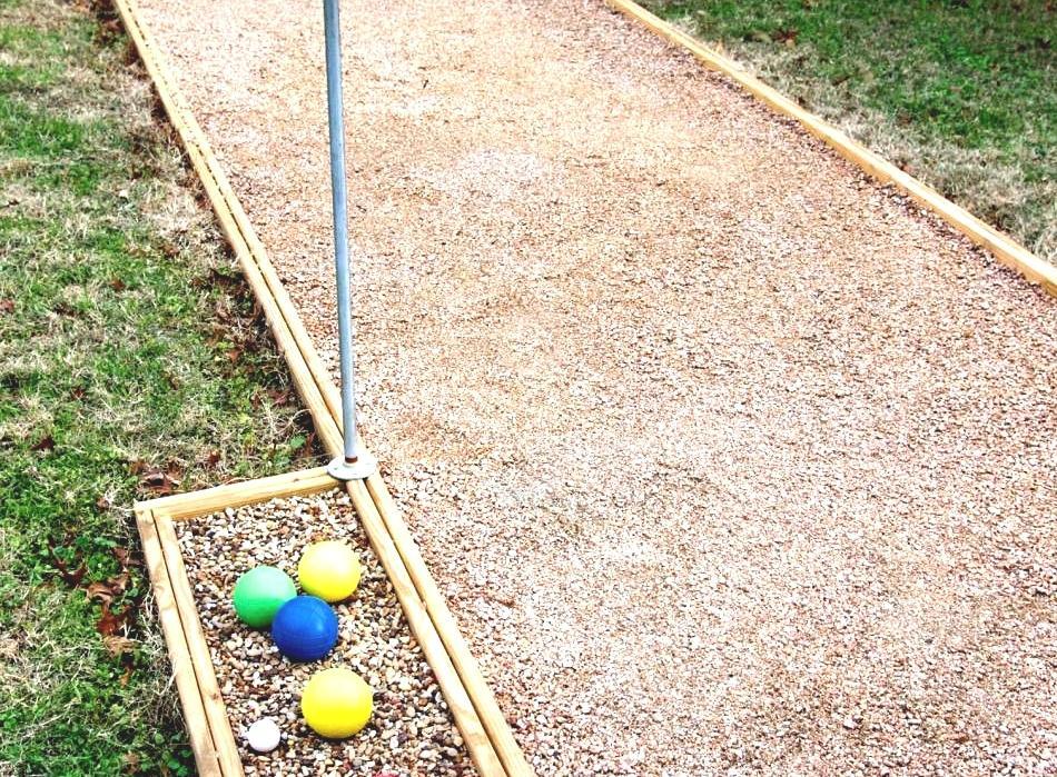 Pétanque - Boules Court