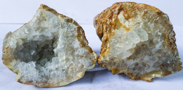 ROUGH KRISTAL KUARSA