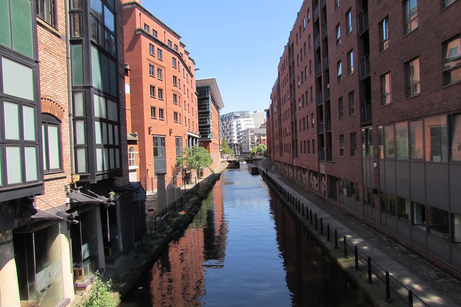 Andrew Simpson: Walking the water ........... the Rochdale Canal in ...