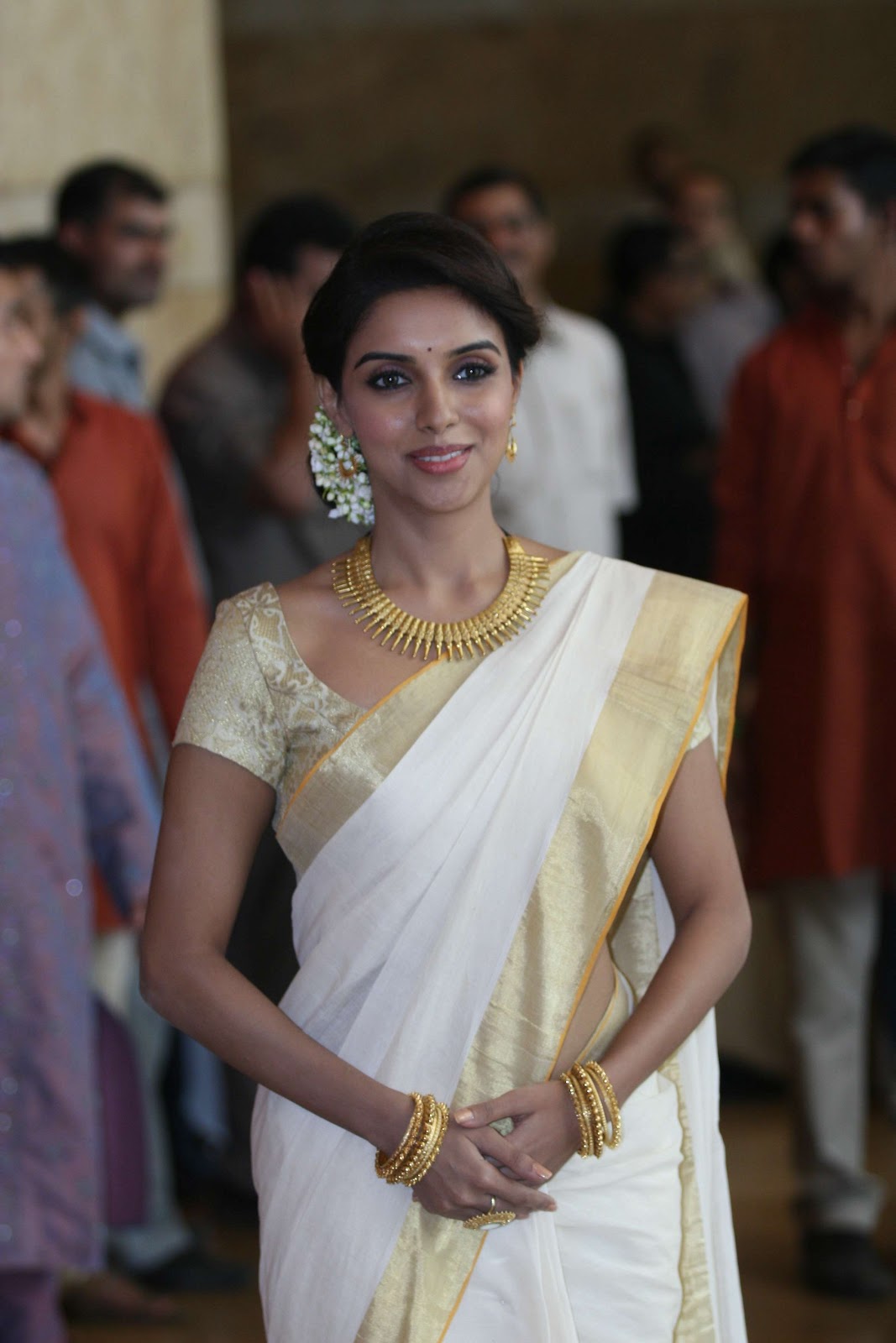 Tamil Actress Asin Latest Saree Images Exclusive |Beautiful Indian ...