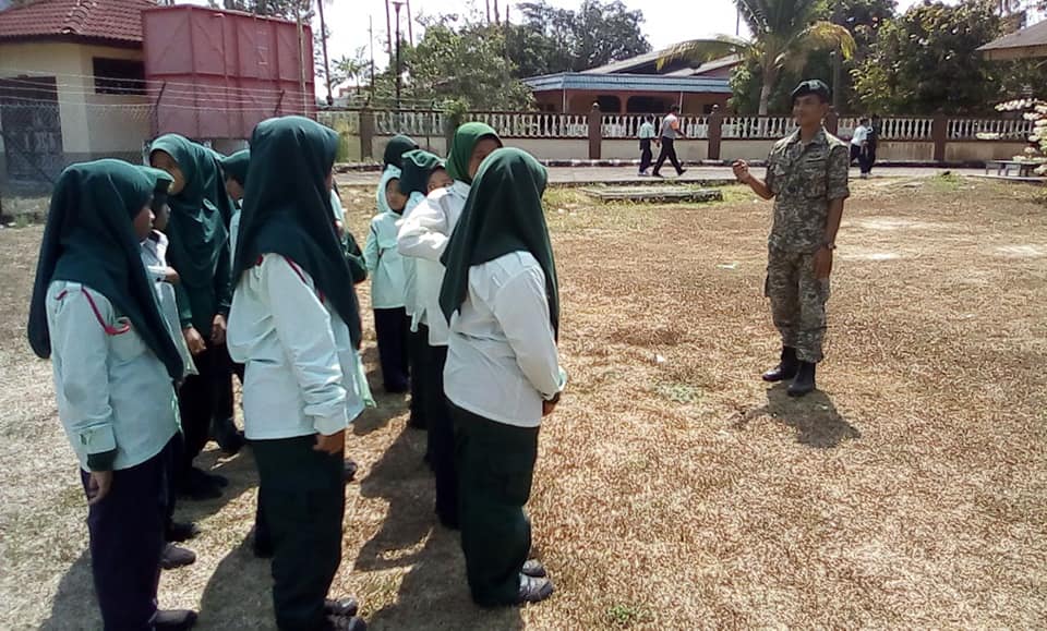 Kawad Kaki Bersama Askar Wataniah Kem Bukit Kuang | SEKOLAH KEBANGSAAN ...