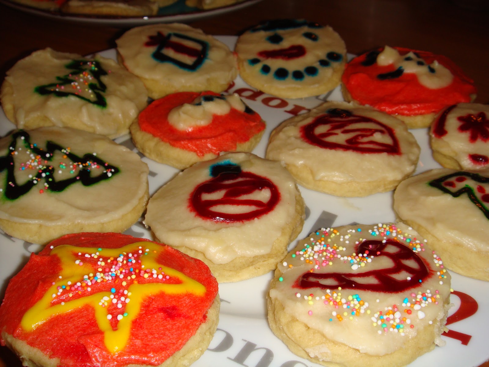 Laura's Journey in Uganda: GSF Orphanage & Christmas Cookies